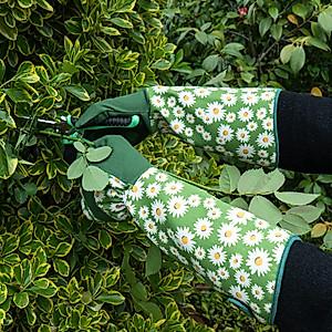 PHIRAH Gardening Gloves for Women Rose Pruning Thorn Proof Breathable Touchscreen Garden Gloves Long Forearm Protection Gauntlet Adjustable Flexible Working Gloves(Green, M)