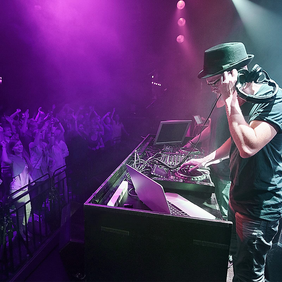 1/4 to XLR Male Cables - Quarter to XLR Balanced Stereo Cables SKAPADEN - 10 Feet, Black