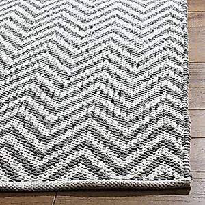 SAFAVIEH Montauk Collection 2'3" x 9' Grey/Ivory MTK812A Handmade Chevron Cotton Runner Rug