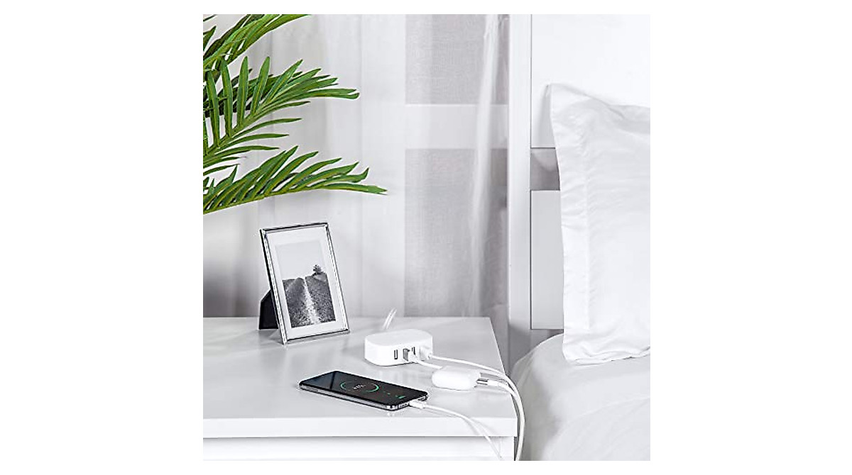 BULL 4-Port USB Charger Station - Compact & Safe Charging