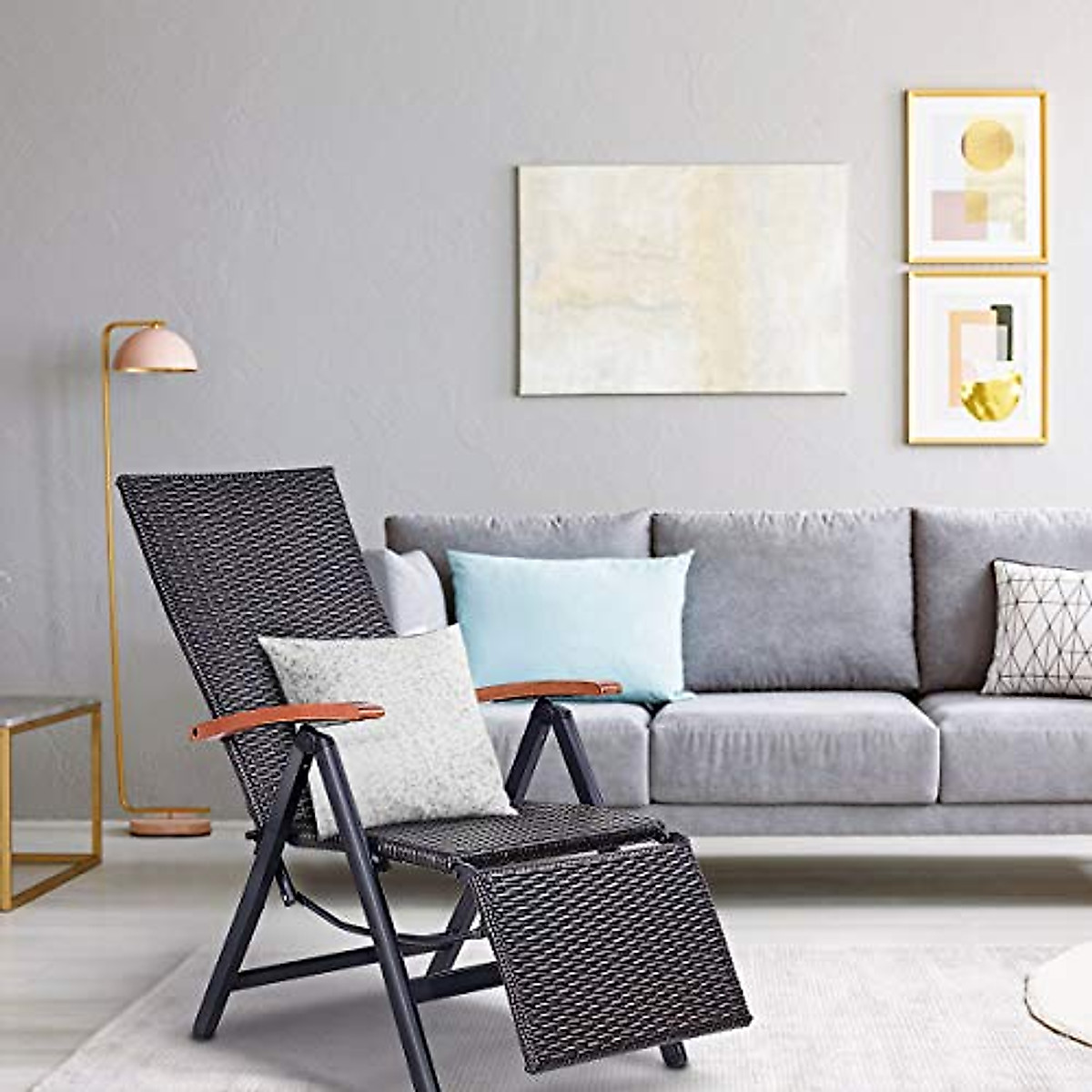 Tangkula Adjustable Chaise Lounge Chair Folding Reclining Beach Yard Pool Rattan Chair