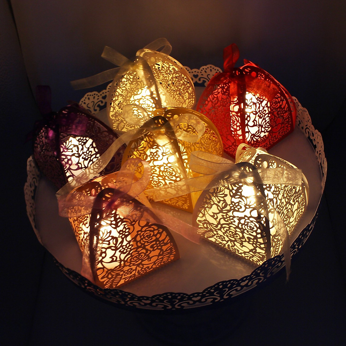 KPOSIYA Pack of 100 Laser Cut Rose Candy Boxes, Favor Boxes 2.5"x 2.5"x 3.1", Gift Boxes for Bridal Shower Anniverary Birthday Party Wedding Favor (100,Gold)