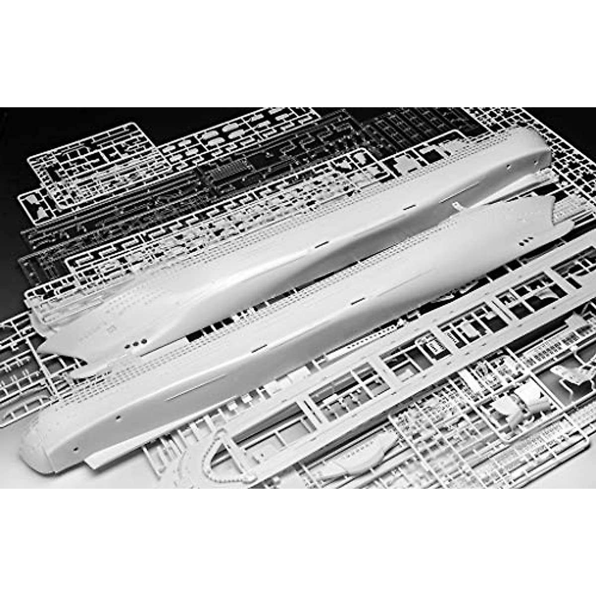 Revell RV05199 1:400-Queen Mary 2 Platinum Edition Plastic Model kit, Multicolour, 1/400