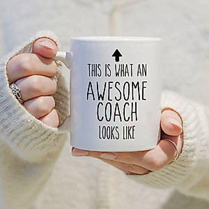 Dnuiyses This Is What An Awesome Coach Looks Like Mug Birthday Gifts for Coach, Appreciation Gifts for Coach, Inspirational Mug Gifts for Soccer Coach Tennis Player Sports Coach Tennis Lovers Athletes