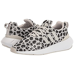 adidas Women's Swift Run 22 Sneaker, Talc/Black/White, 7.5