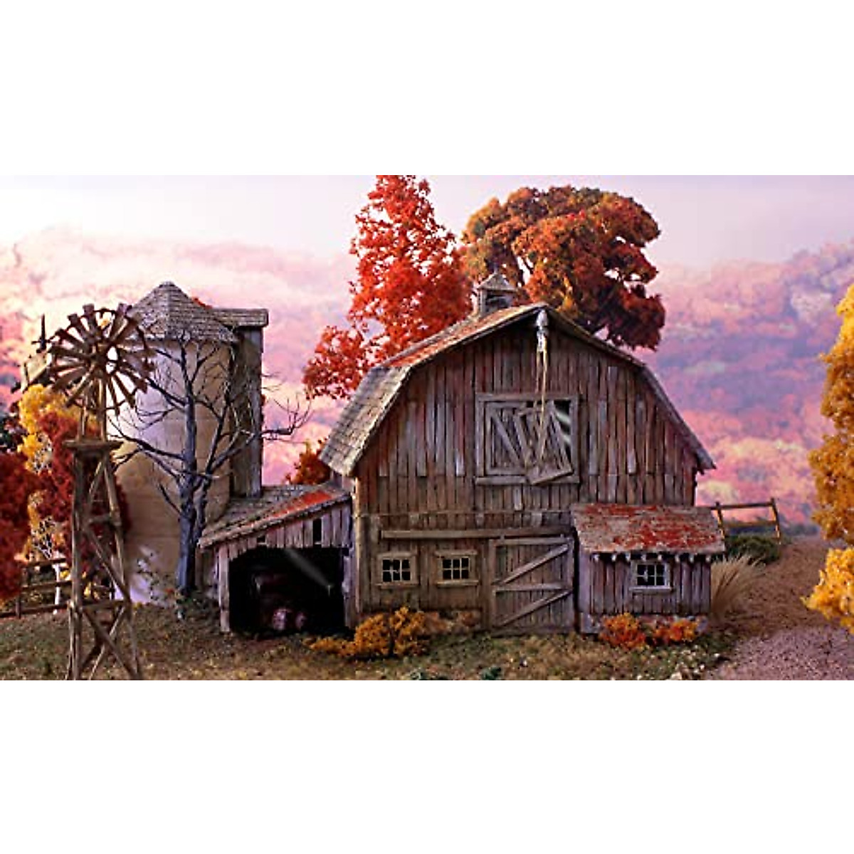 Woodland Scenics BR5038 Old Weathered Barn Built & Ready Kit, HO Scale