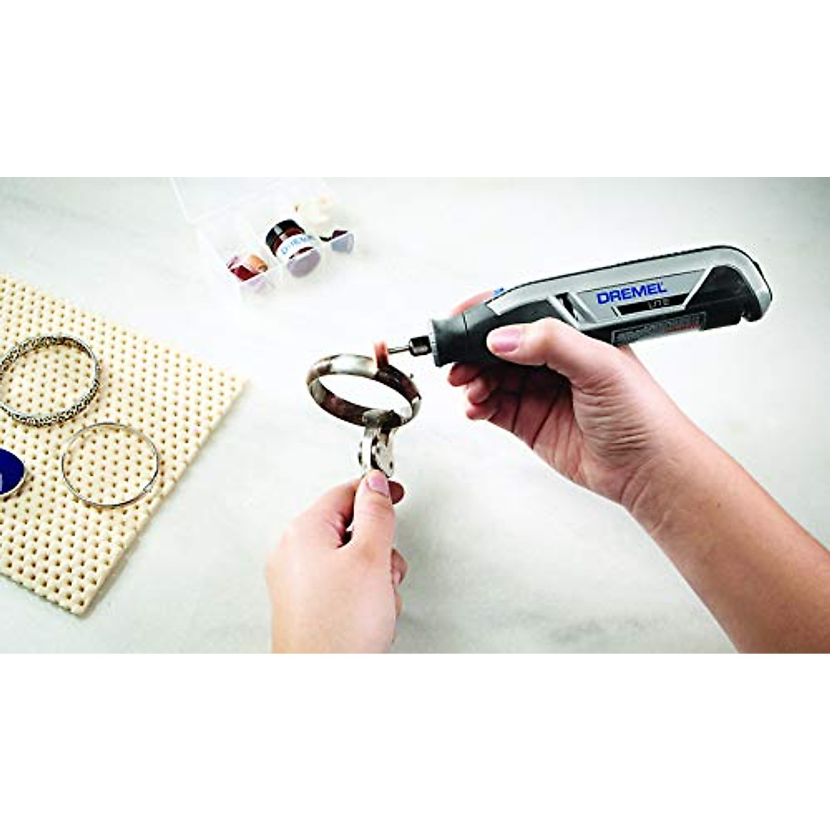 Dremel 709-02 110-Pieces All-Purpose Rotary Tool Accessory Kit- Includes a Carving Bit, Sanding Drums, Grinding Stones, Cutting Discs, and a Storage Case , Gray