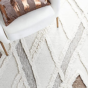 Safavieh Casablanca Collection 4' Square Ivory/Brown CSB975A Handmade Moroccan Premium Wool Entryway Living Room Foyer Bedroom Accent Rug