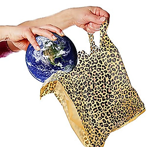 Outus 50 Pieces Leopard Print Plastic T-Shirt Bags Large Leopard Double-Print Treat Bags with Handles for Grocery Shopping Home Using, 5 Mil and 19 x 35 x 12 cm