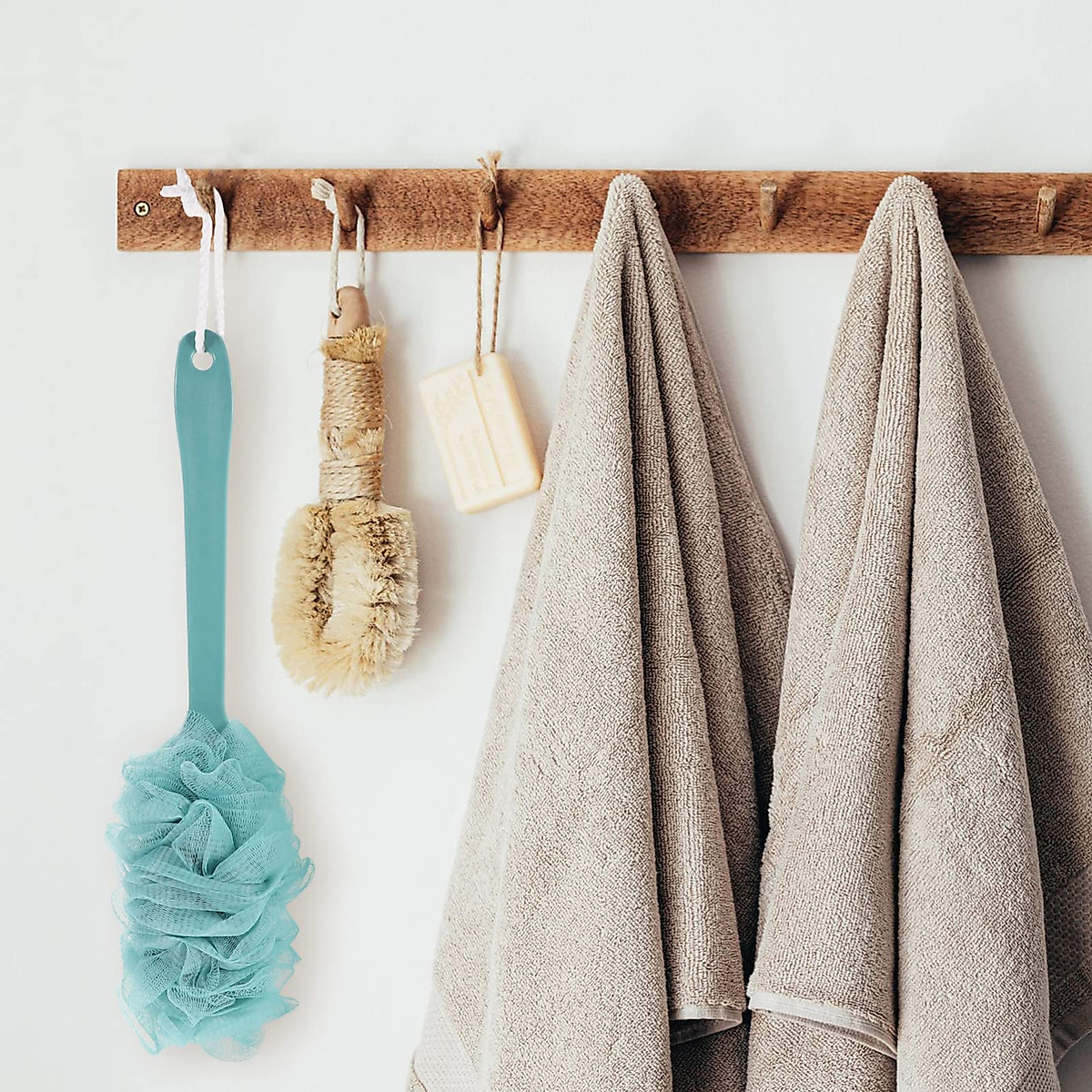 Long Handle Bath Brush Body Sponges Brush Bath Brush with Handle Bath Brush for Back Bath Scrubber Brush