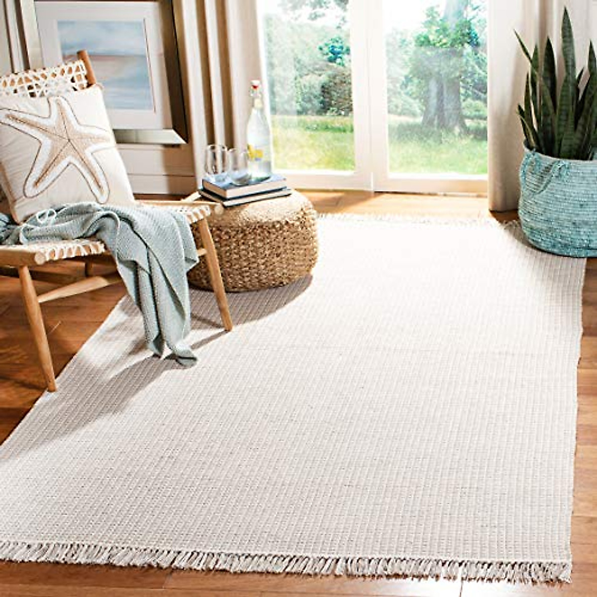 SAFAVIEH Montauk Collection 6' Square Ivory/Grey MTK340A Handmade Flatweave Boho Farmhouse Cotton Tassel Fringe Living Room Dining Bedroom Area Rug