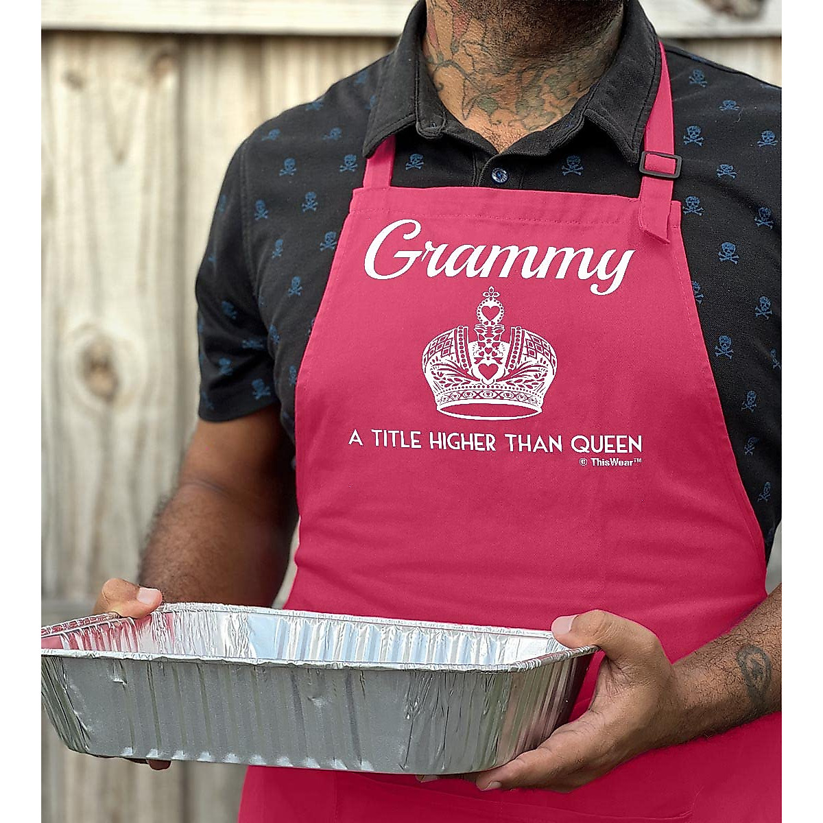 Grammy a Title Higher Than Queen Funny Apron for Kitchen BBQ Barbecue Cooking Baking Crafting Gardening Two Pocket Apron for Grandma or Mom Heliconia