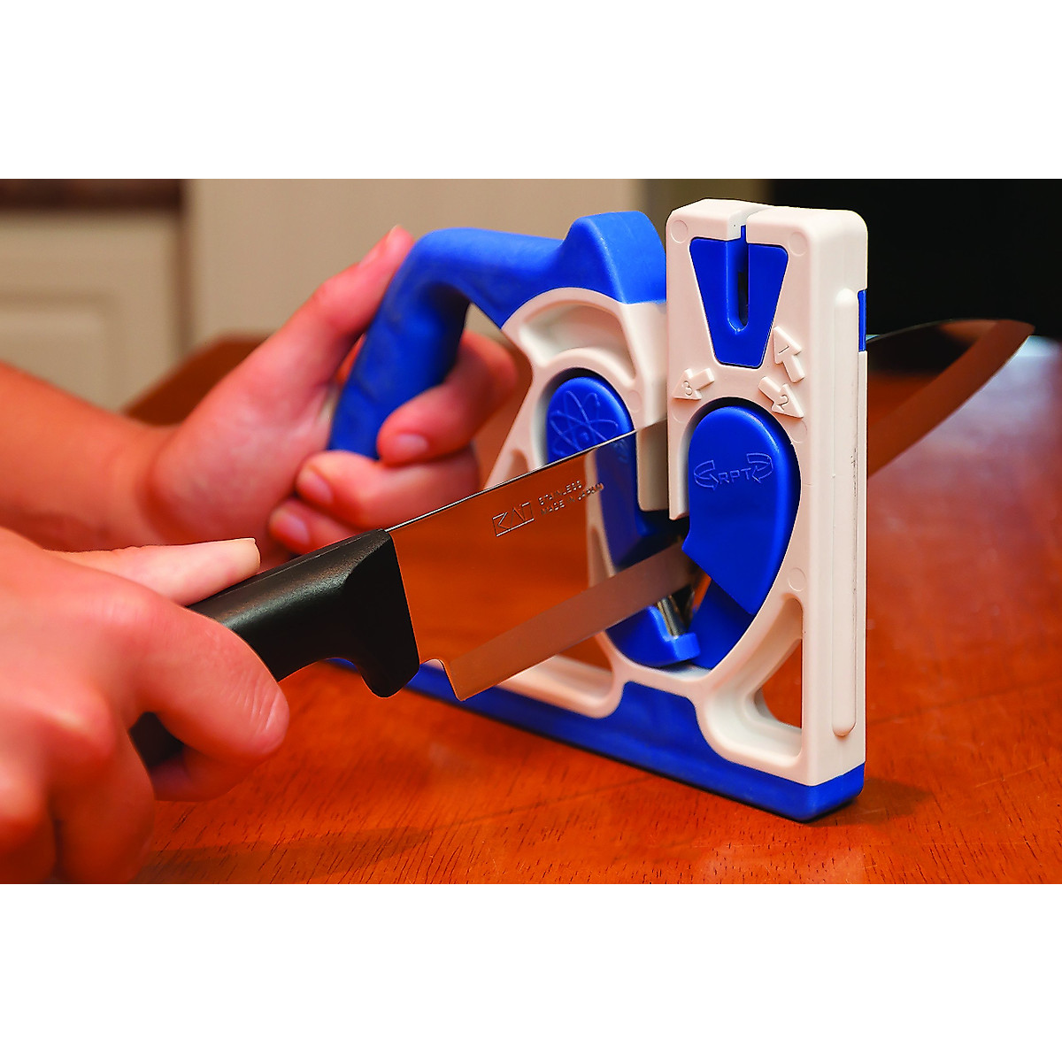 RPT Kinetics Knife Sharpener, Sharpening Made Simple with Reverse Polarity Technology for Straight Edge and Serrated Knives, Made in the USA