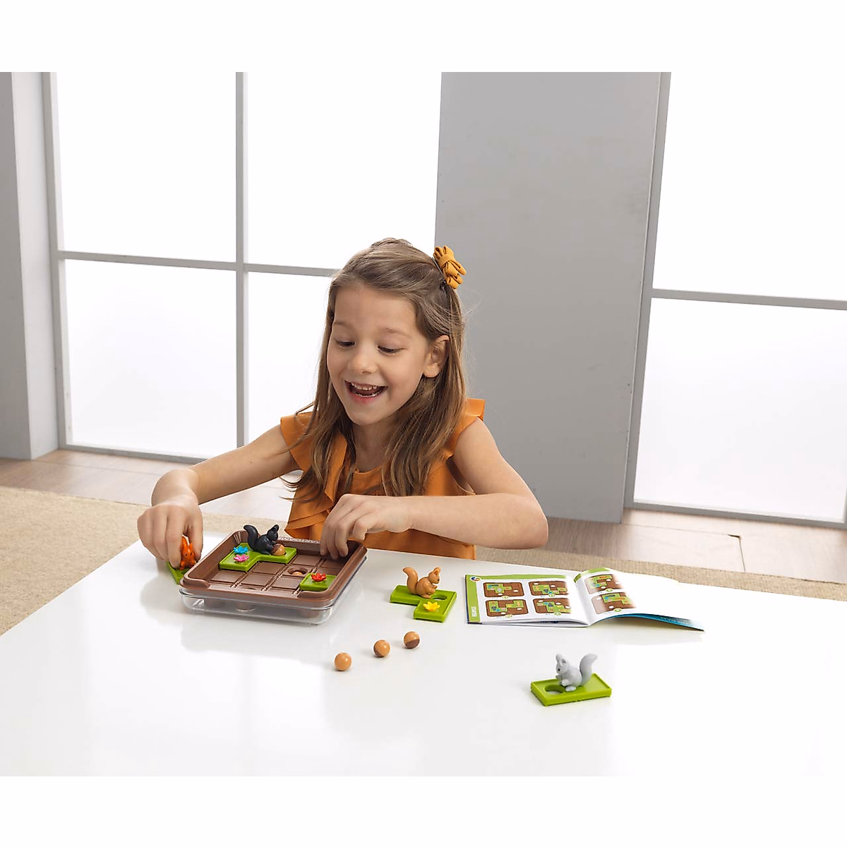 SmartGames Squirrels Go Nuts! Travel Game for Ages 6-Adult