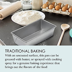 Chicago Metallic Commercial II Traditional Uncoated 1-Pound Loaf Pan -