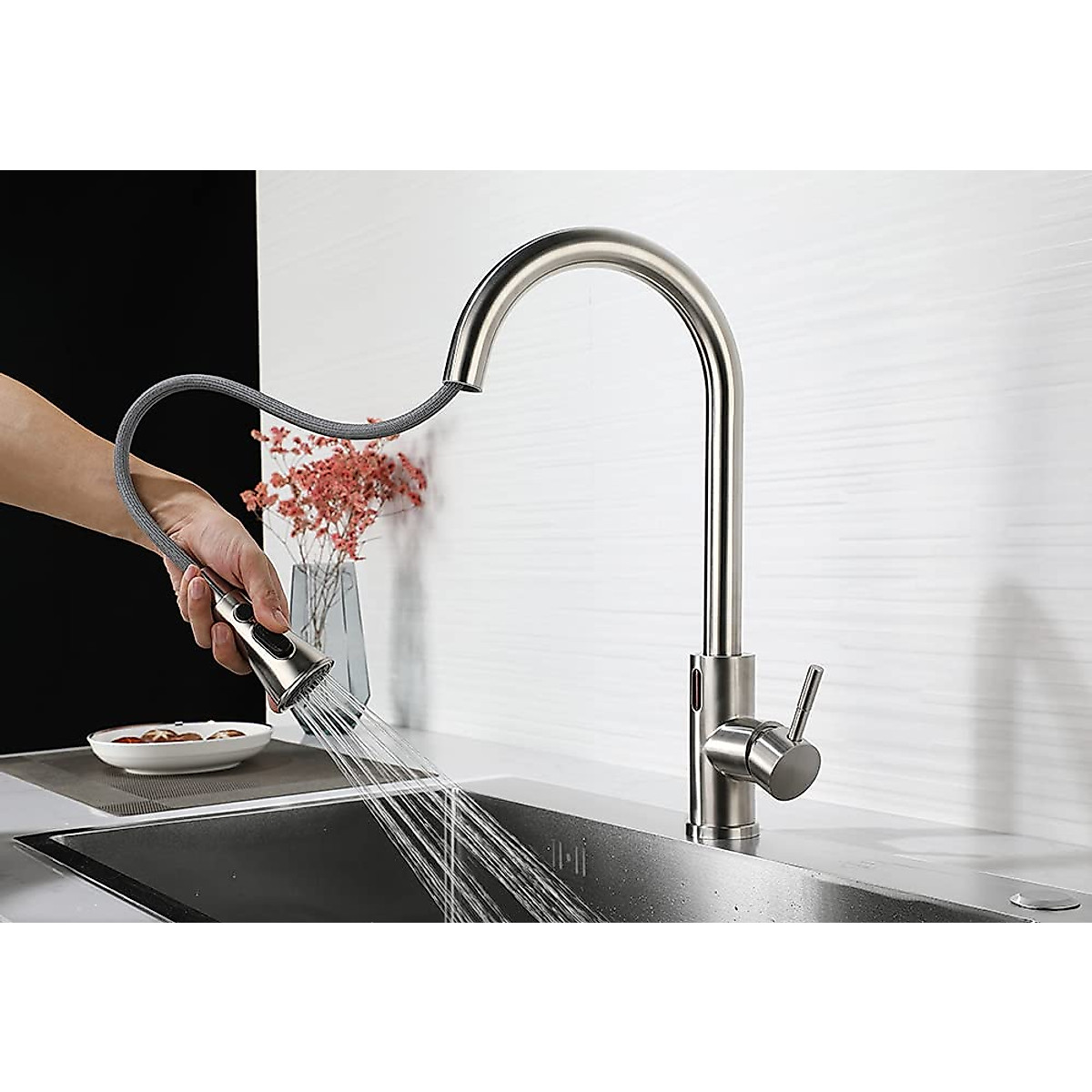 Touchless Kitchen Faucet Pull Down Kitchen Sink Faucets, Single Level Stainless Steel Kitchen Brushed Nickel Faucets with Pull Out Sprayer Two Water Modes