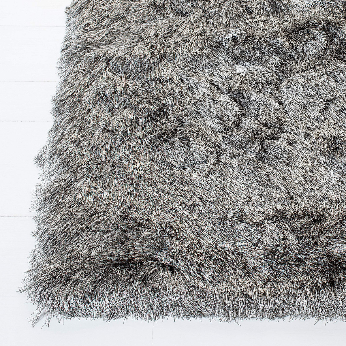 SAFAVIEH Paris Shag Collection Accent Rug - 3' x 5', Silver, Handmade Silken Glam, 2.5-inch Thick Ideal for High Traffic Areas in Entryway, Living Room, Bedroom (SG511-7575)