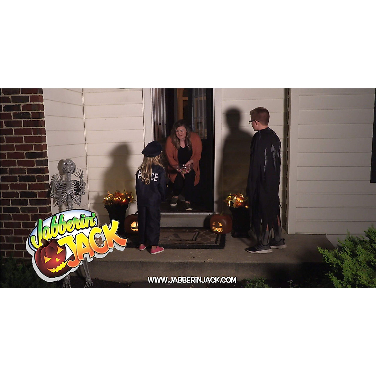 Mindscope Jabberin Jack Talking Animated Pumpkin with Built in Projector & Speaker Plug'n Play