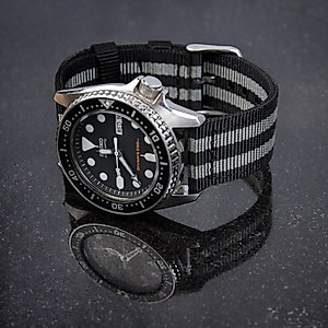 Archer Watch Straps - Premium Nylon Quick Release Watch Bands (Black/Gray, 22mm)