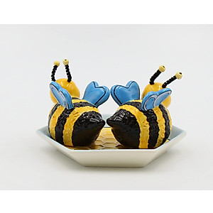 Appletree 2-Inch Ceramic Bee Salt and Pepper with Honeycombed Tray, Yellow