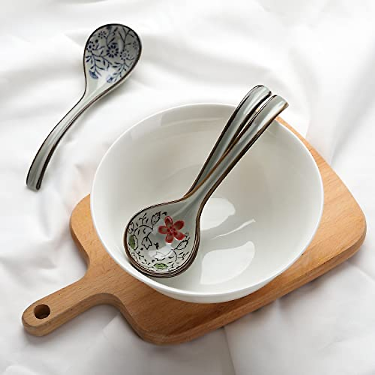 Ceramic Soup Spoons Set of 4 Porcelain Japanese Soup Spoon Long Handle Asian Soup Spoon Sets for Pho Ramen Noodles Wonton Dumpling Rice (Model 2#)