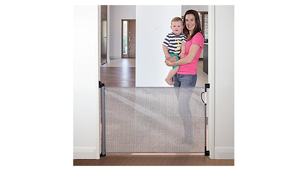 Dreambaby Retractable Gate - Indoor & Outdoor Safety