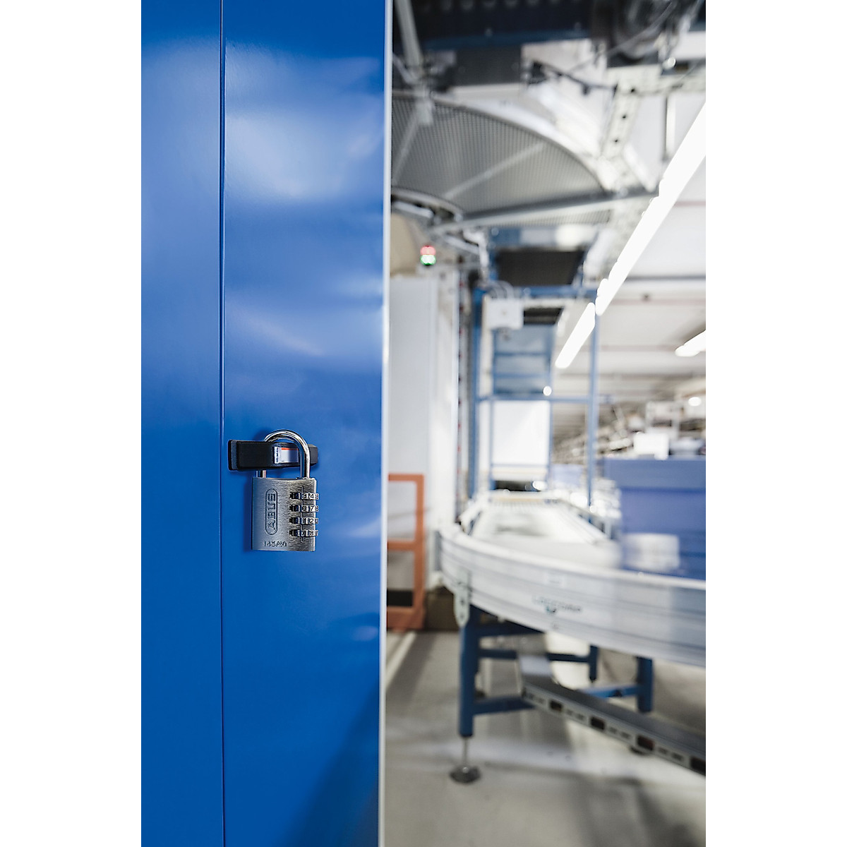 ABUS 145/40 C 40mm Body 4-Dial Resettable Combination Padlock, Blue