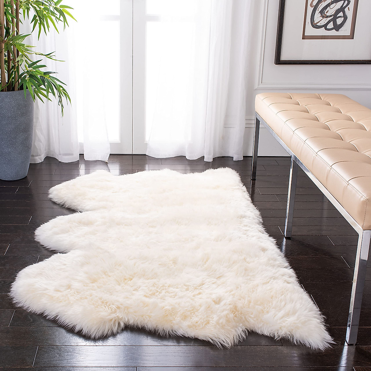 SAFAVIEH Sheep Skin Collection 3' x 5' White SHS121A Handmade Rustic Glam Genuine Pelt 3.4-inch Extra Thick Area Rug