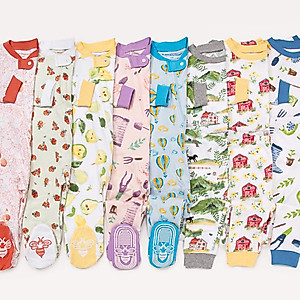 Burt's Bees Baby Baby Boys' Pajamas, Tee and Pant 2-Piece Pj Set, 100% Organic Cotton, Friendly Farmhouse, 12 Months