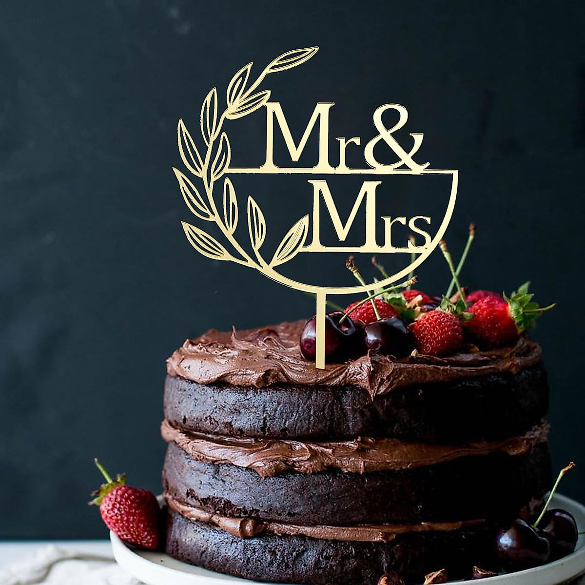 Mr and Mrs Cake Toppers，Cake Toppers for Wedding，Mirrored Gold Acrylic， Bride and Groom Cake Toppers，Wedding, Bridal Shower, Engagement, Anniversary Cake Decorations。