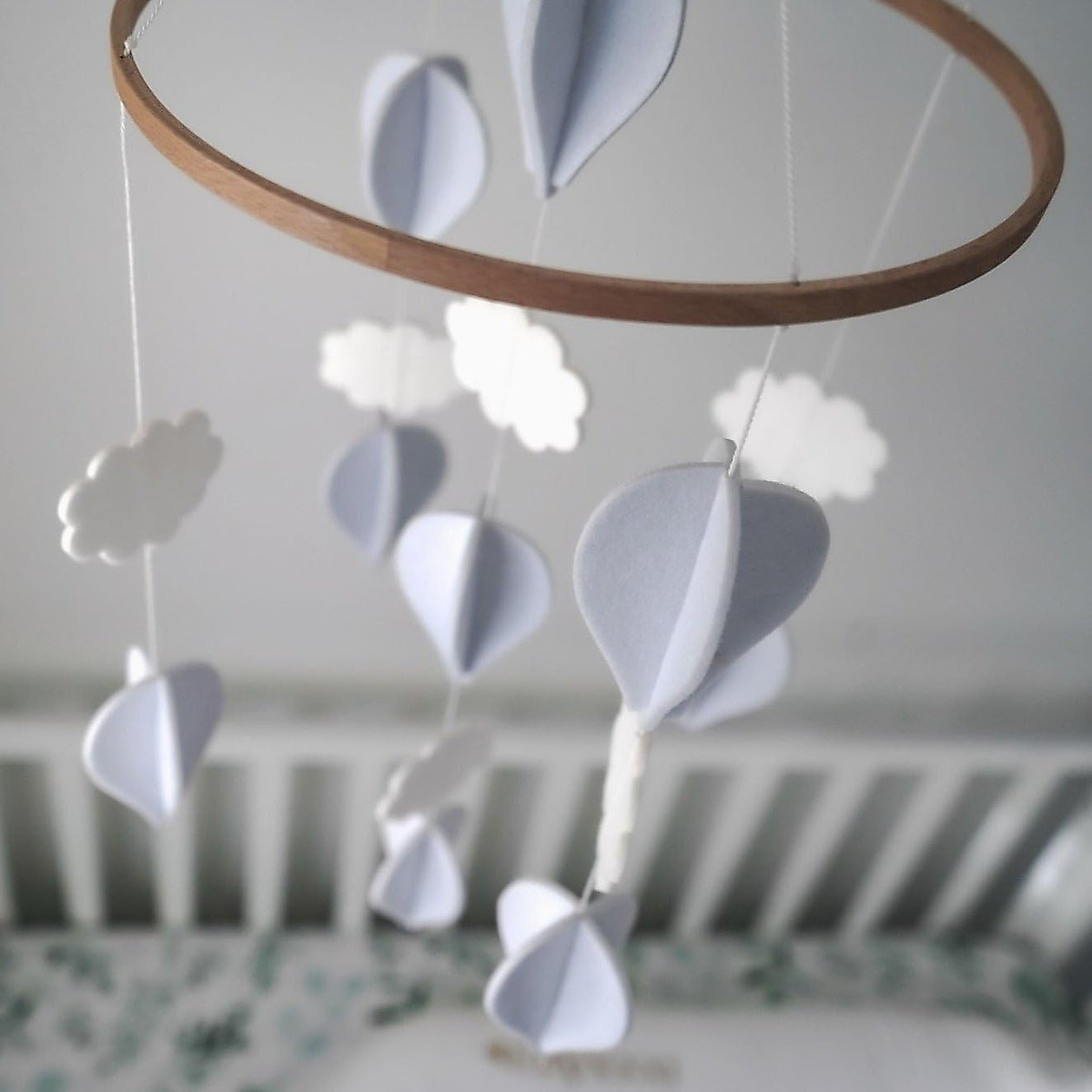EcoCubs Handmade Baby Crib Mobile | White & Pale Grey | Hot Air Balloons & Clouds | Eco-Friendly Felt & Organic Beech Wood | Gender Neutral Nursery Decor | Simple & Modern Design