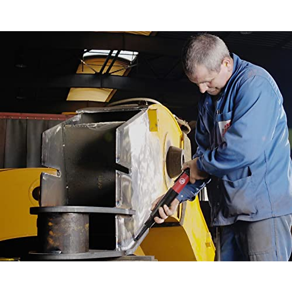 Chicago Pneumatic CP7115 Compact Air Powered Needle Scaler, 12 x 1/8", 4,000 BPM