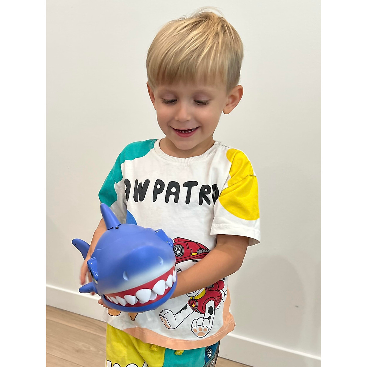 KIDDITOY Remote Control Shark Toy for Kids 3+ - Rechargeable RC Shark Robot with Realistic Biting Action, Interactive Gifts for Boys Ages 3-12, Stocking Stuffers, Birthday Gifts