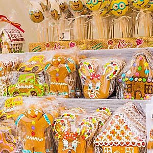 Cherodada 4"x 4", Clear Self Sealing Cellophane Bags for Gift Wrapping, Wrapping Candies, Cookies, Chocolates, Popcorn (200 Pcs)