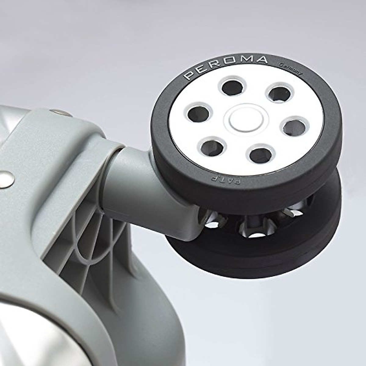 Enkloze KLASIK Aluminum Carry-On Suitcase - Spinner 100% Aluminum TSA Approved (Suitcase - 24", Silver)