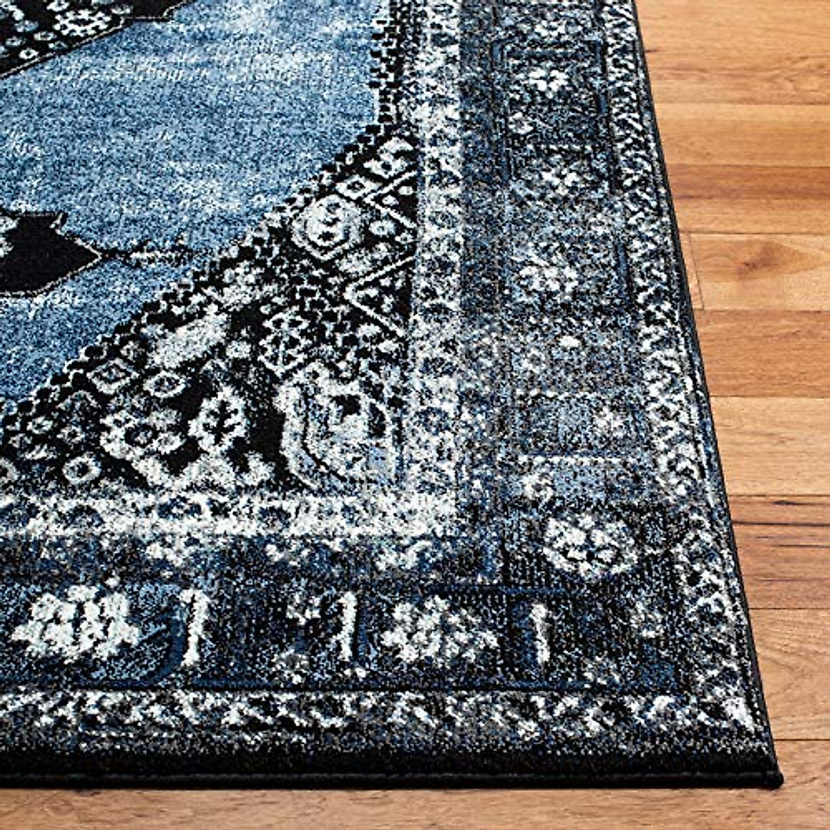 SAFAVIEH Vintage Hamadan Collection 8' x 10' Blue/Grey VTH217M Oriental Traditional Persian Non-Shedding Living Room Bedroom Dining Home Office Area Rug