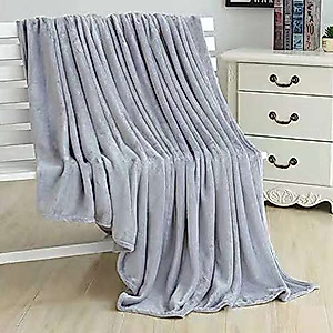 Polyester Throw Blanket,Polyester Soft Warm Solid Color Blanket Sleep Cover Rug for Bed and Couch Lightweight Throw Fit All Season Fruit Green 70 * 100cm.