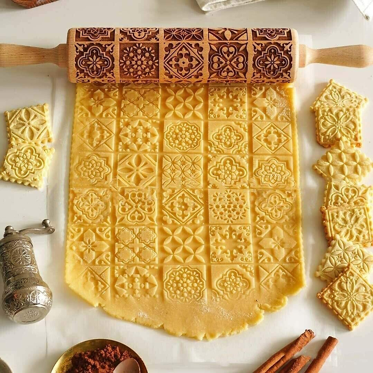 Embossing Rolling Pin,Rolling Pins for Baking,Christmas Wooden Rolling Pin, Deep Engraved Embossing Rolling Pin Kitchen Decor Tools for Baking Embossed Cookies (Window Grilles)