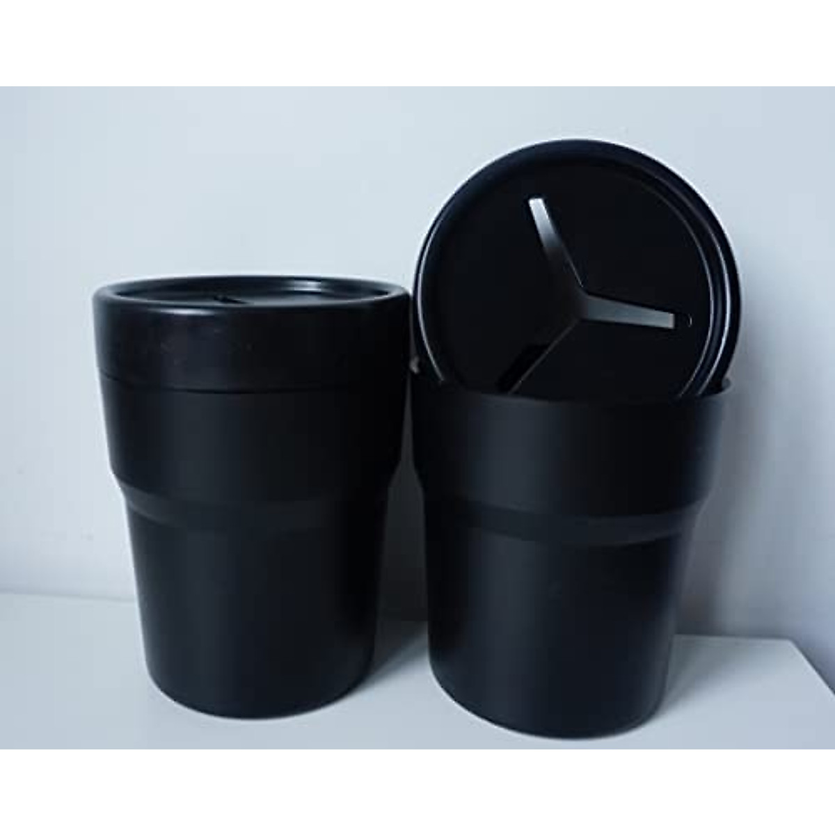 2 Pas Car Trash Can with Lid,Mini Car Trash Bin,Mini Auto Garbage Can Multipurpose Trash Can for Car, Home, Office, Kitchen, Bedroom, Black