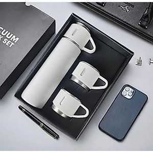 Stainless Steel 500 ML Vacuum Flask/Bottle/Thermos for Hot and Cold Drinks with Three Cups (white)