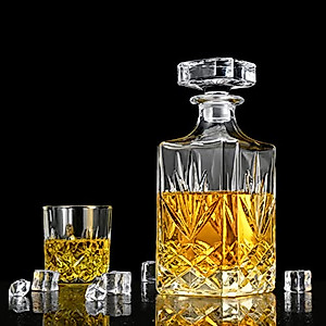 Hibekol Whiskey Decanter with Glass Stopper Lead-Free Glass 25.3 oz/ 750ml Decanter for Bourbon, Wine, Scotch, Vodka or Liquor…