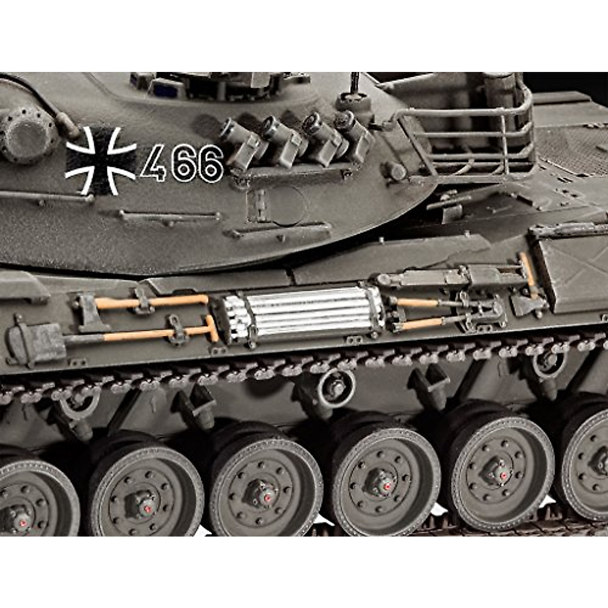 Revell Leopard 1 Model Kit