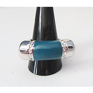 Lia Sophia Jewelry Queue Cut Crystals Ring in Siliver RV$78 Size 8