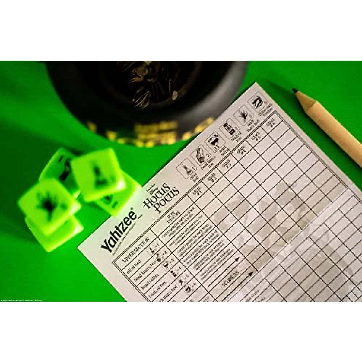 YAHTZEE: Disney Hocus Pocus | Collectible Witch’s Caldron Dice Cup | Classic Family Dice Game Based on Disney Film | Great for Family Game Night | Officially-Licensed Disney Game & Merchandise