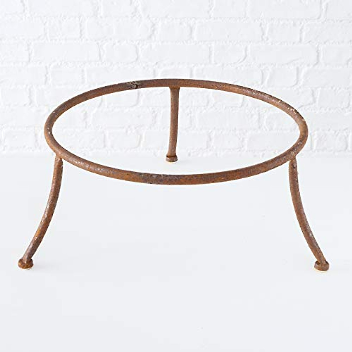 WHW Whole House Worlds 2 Piece Americana Fire Pit Set, Wide Bowl, Raised Tripod Stand, Vintage Style Rusty Finish, Iron, 18 1/2 Diameter x 9 H Inches