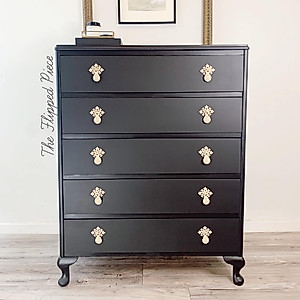 Dixie Belle Paint Company Chalk Finish Furniture Paint | Caviar (32oz) | Matte Black Chic Chalk Mineral DIY Furniture Paint