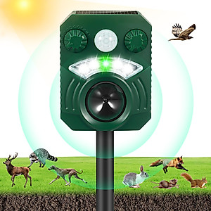 1Pcs Ultrasonic Animal Repellent Outdoor Solar Animal Repeller with Motion Sensor&LED Strobe Light Cat Repellent Outdoor Deer Repellent Devices Waterproof Dog Repellent Skunk Repellent for Yard Farm