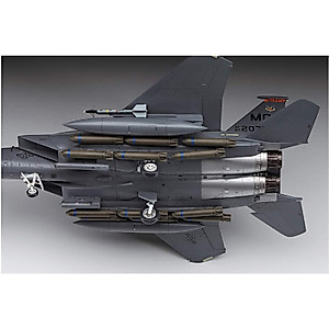 Hasegawa 1:72 Scale F-15E Strike Eagle Model