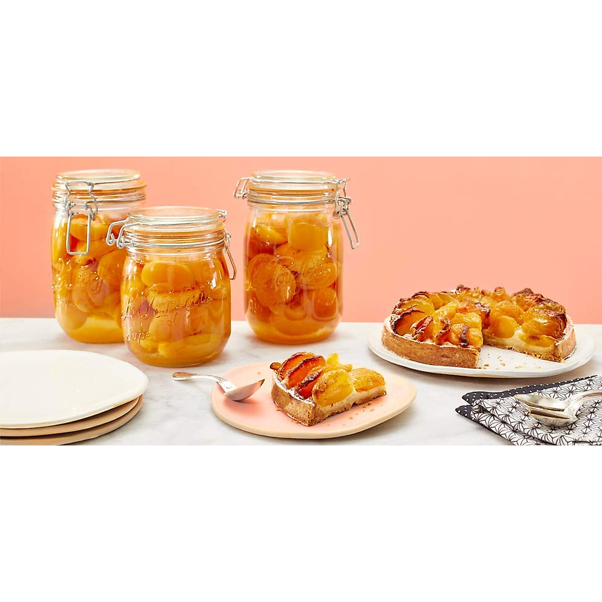 Le Parfait Super Jar, Canning Jars, 750mL French Glass Canning Jar w/Round Body, Glass Jars w/Airtight Lid, Canning Jar Wide Mouth, Glass Jar w/Lid, Clear Jars, Clear Glass Jar (24oz/Pint & Half, 1pk)