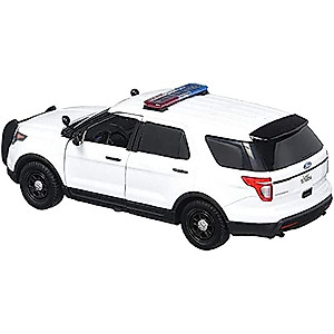 Motor Max DIECAST 1:24 W/B - 2015 Ford Police Interceptor Utility with Light BAR (White) 76959